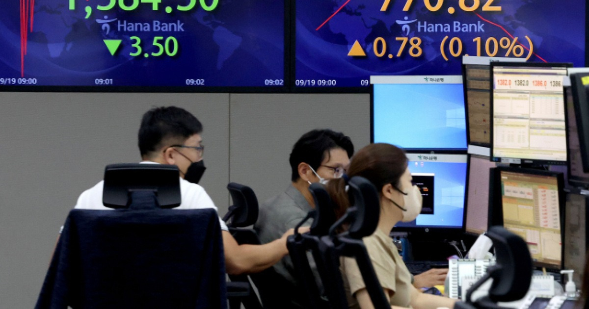 美 FOMC 폭풍 전야..당국 경계감에 환율 3원 내린 1385원 출발