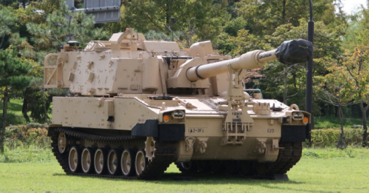 美 육군 최신 자주포 ' M109 A7 팔라딘' 방산전시회서 일반에 첫 공개
