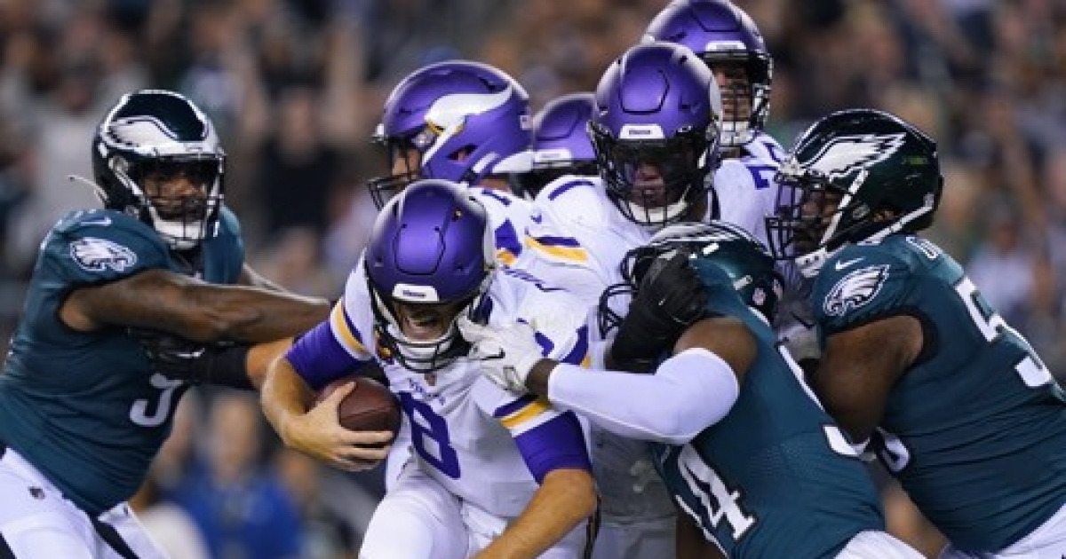 Vikings Eagles Football