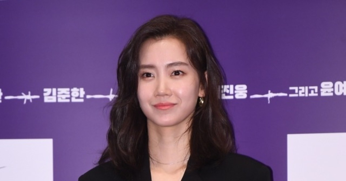 신현빈 사랑한다고 말해줘 출연송중기 이어 정우성과 호흡 