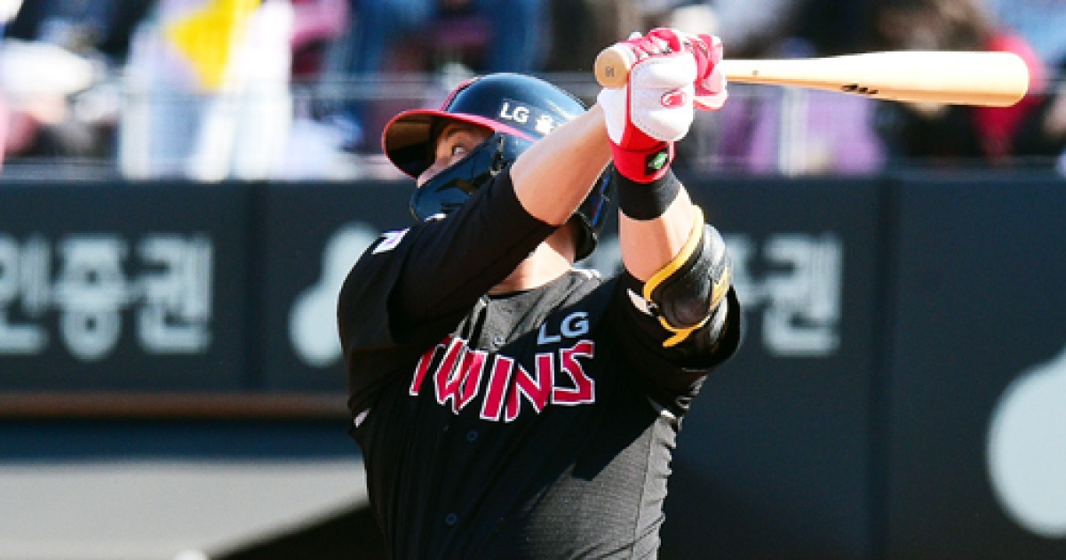 '김민성 만루포+투수 11명 등판' LG, SSG에 6-2 역전승..1위 싸움 모른다[MD인천]