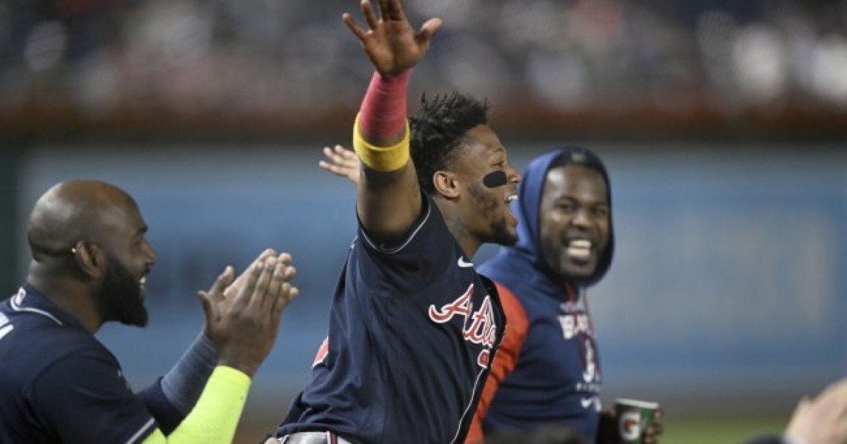 ATL-NYM 다시 격차 0G→우승 경쟁 '끝까지 간다'