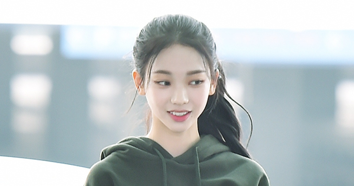 [st포토] 에스파 카리나 수줍은 표정