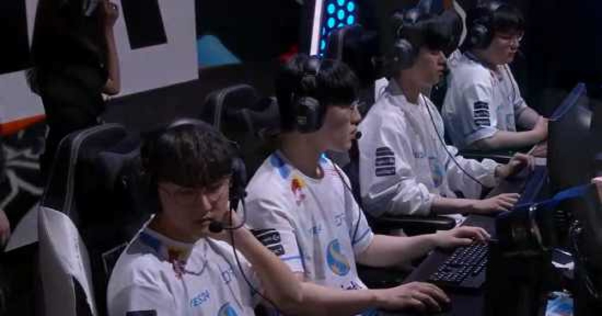 [롤드컵] '데프트! 데프트!' DRX, MSI 우승팀 RNG 격파..'이게 LCK'