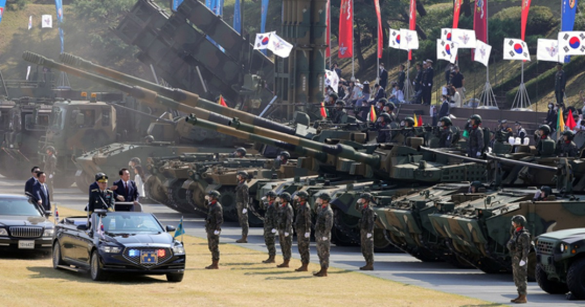 Latest military hardware shown off on Armed Forces Day