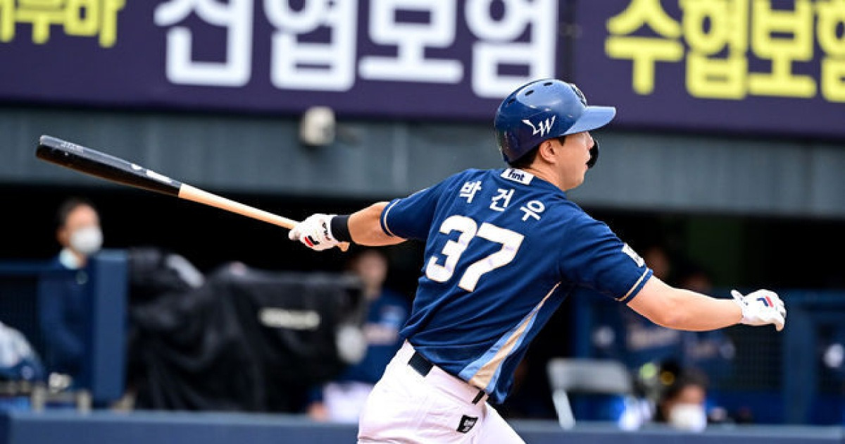 '박건우 천금 결승타' NC, LG 꺾고 5강 포기없다..SSG 우승 매직넘버 '1' [잠실 리뷰]