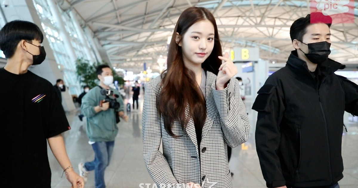아이브 장원영 현실판 바비인형 [★영상]