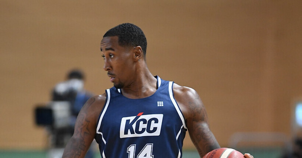 [KBL컵] 베일 벗은 'NBA리거' KCC 홀리스-제퍼슨의 실력은?