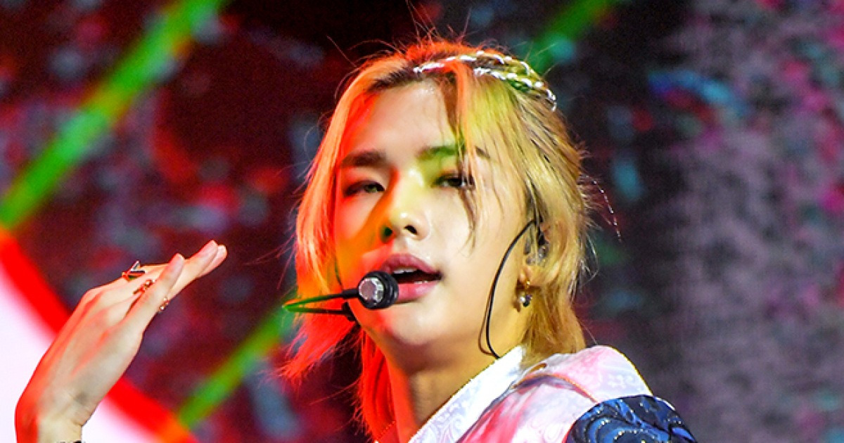 스키즈 현진 외조부상 오후 스케줄 불참