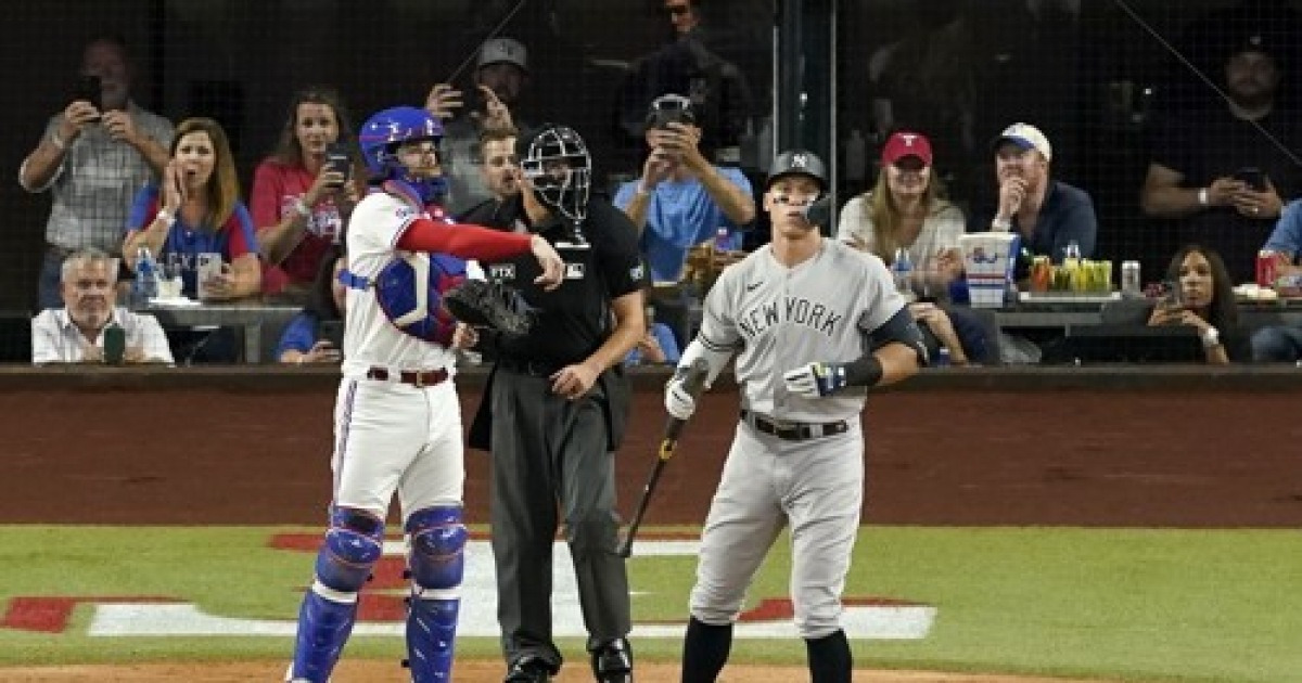 Yankees Rangers Baseball