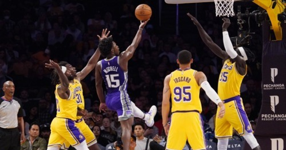 Kings Lakers Basketball