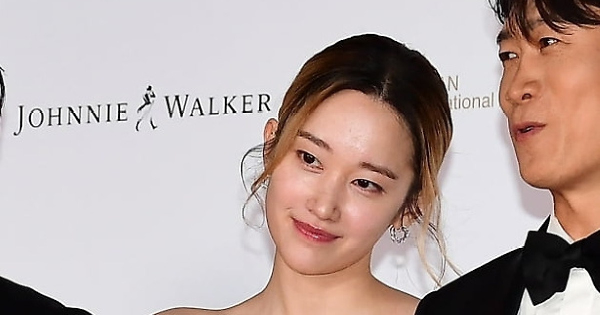 [TEN 포토] 전종서 '감출 수 없는 볼륨감'(27th BIFF)