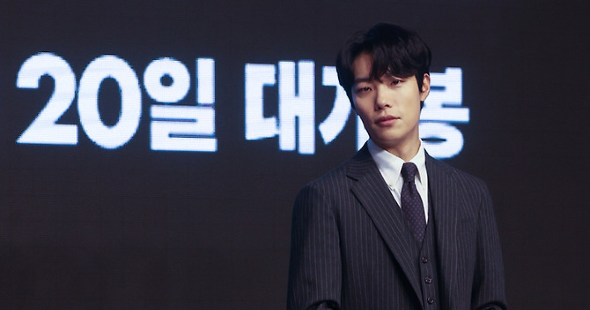 류준열 "부국제 개막식 MC, 영광스럽고 뭉클해"(전문)[27th BIFF]