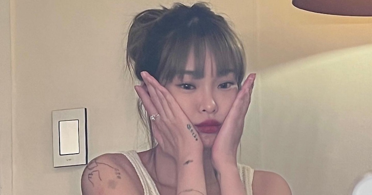 헤이즈 늘어난 타투로 견고해진 힙함반전 볼륨감까지