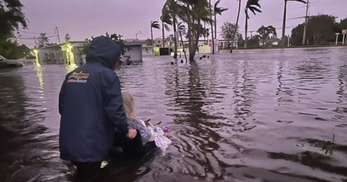 Tropical Weather Man Rescues Mom