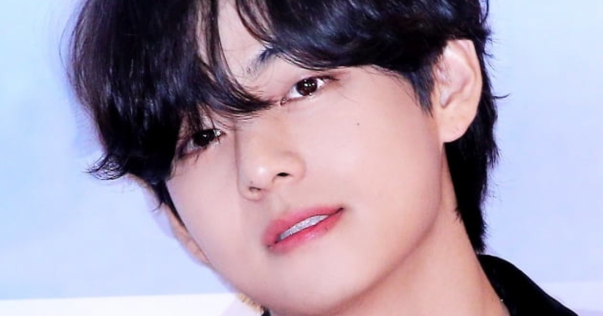 방탄소년단 뷔, 'Christmas Tree' 佛 인기프로그램 '더 보이스 키즈' BGM등장