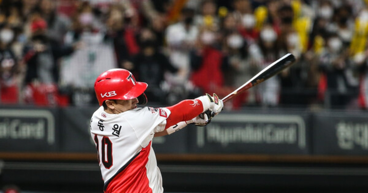 '박동원 8말 역전 투런' KIA, LG에 소름돋는 4-3 뒤집기.. 5위 매직넘버 '1'[광주에서]