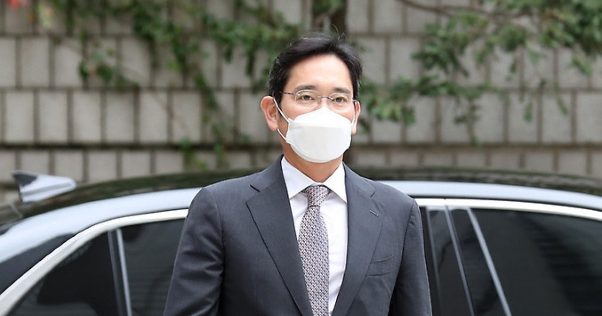 법정 향하는 이재용 삼성전자 부회장
