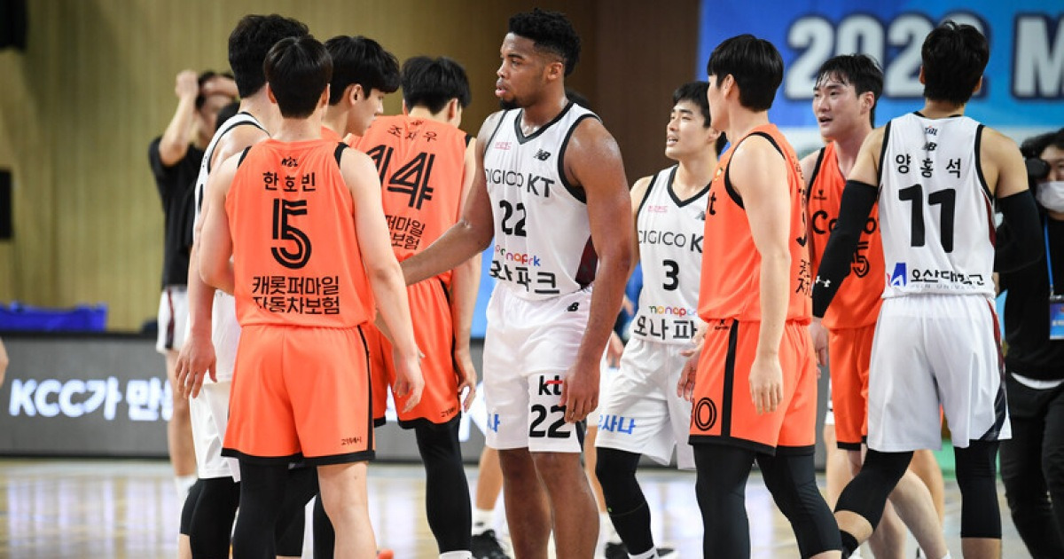 [JB화보] 2022 MG새마을금고 KBL 컵대회 준결승 2경기 수원 KT, 고양 캐롯에 88-83으로 결승진출