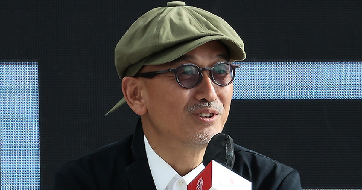 '욘더' 이준익 감독 "11년 전 실패 후 다시 쓴 작품..식은땀 나고 떨려"[27th BIFF]