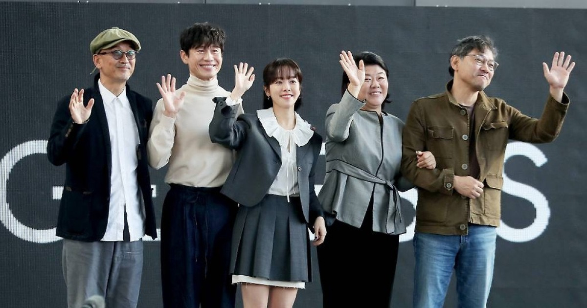 이준익 감독 "'욘더', 11년 전 쓰다 실패..작품은 때가 있다"[27th BIFF]