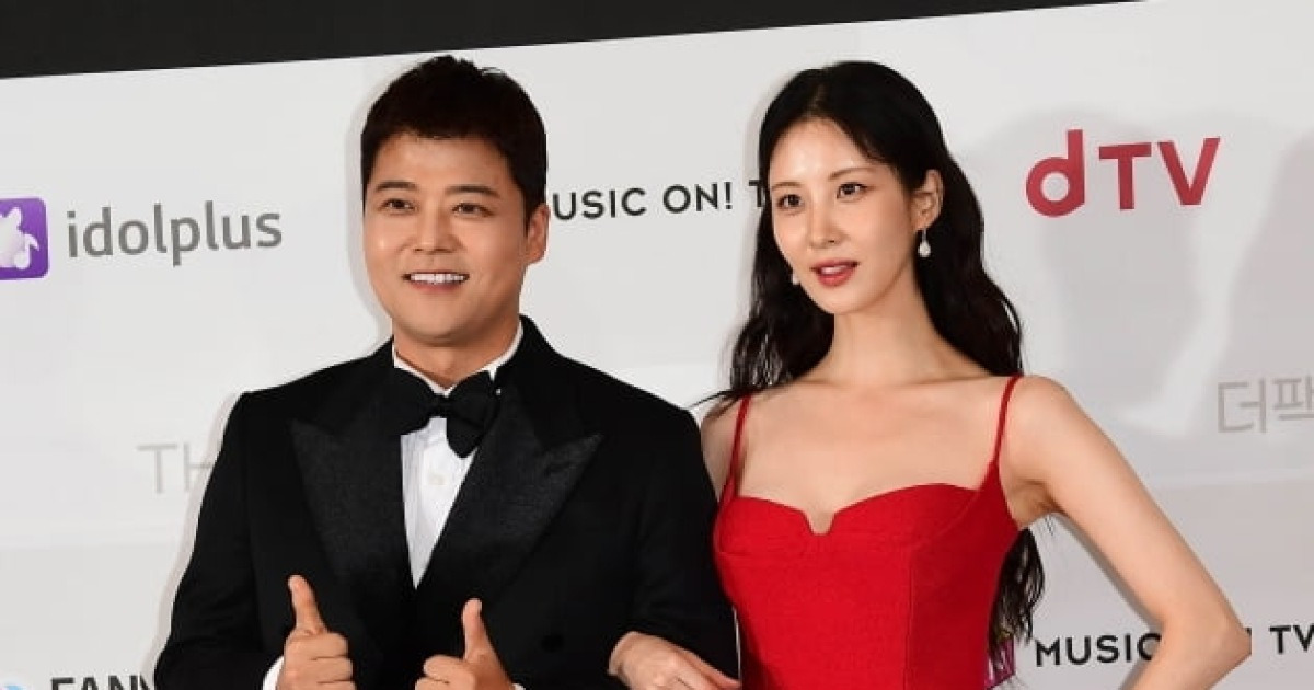 [TEN 포토] 전현무-서현 '더팩트 뮤직어워즈 2MC'