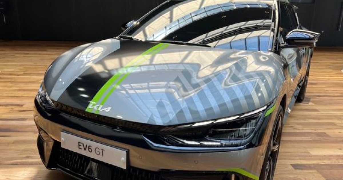 기아 EV6 GT '제로백 3.5초' 직접 타봤습니다[최종근의 車스토리]