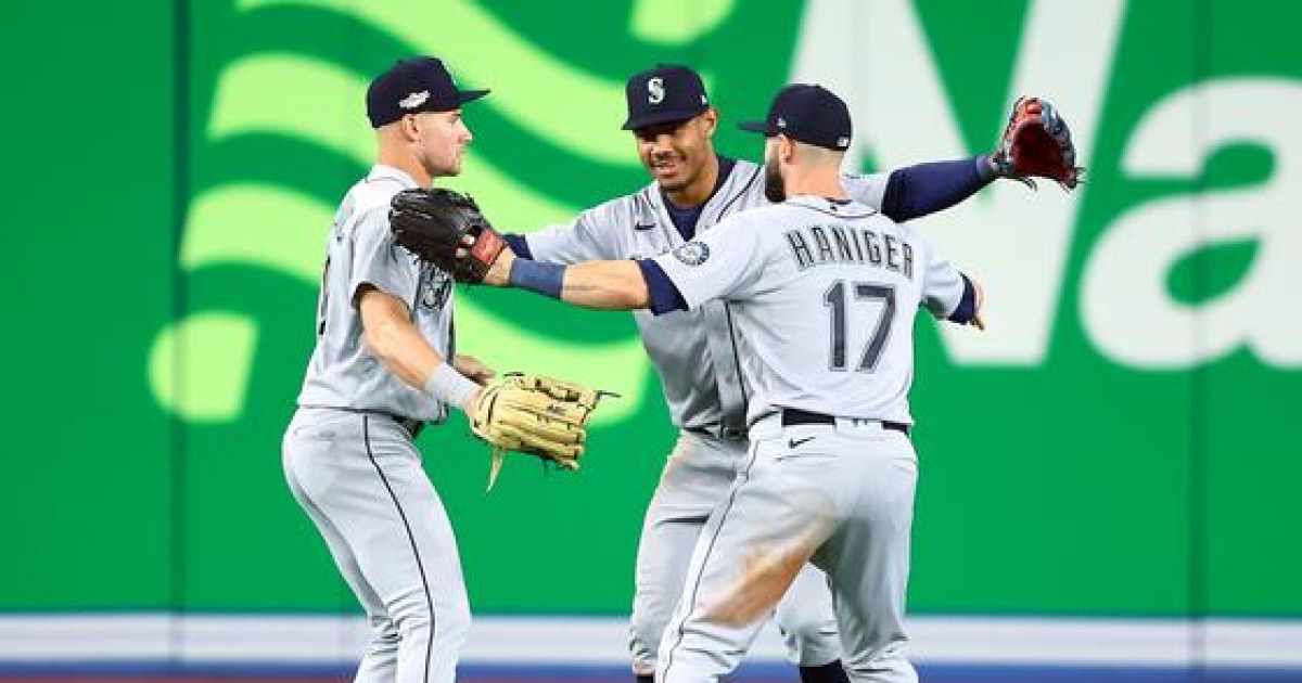 [ALWC]'카스티요 쾌투' 시애틀, 토론토 꺾고 21년 만에 PS 복귀전 '완승'