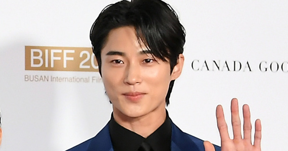 변우석 "눈빛 장착 위해 멜로 영화 많이 봤다"(20세기 소녀)[M+BIFF현장]