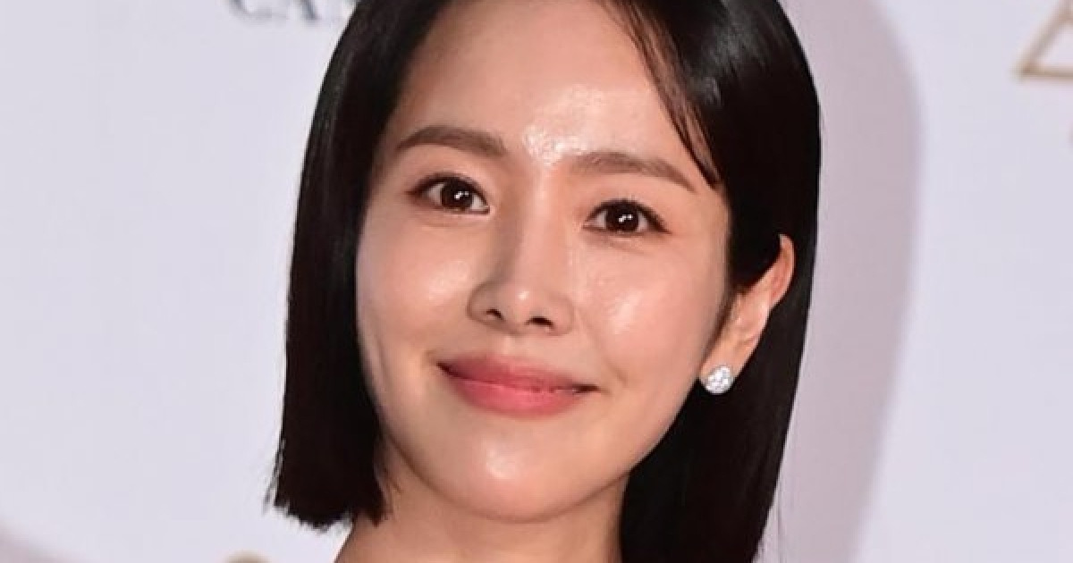 한지민 "반복된 로코에 자괴감 빠져" [27th BIFF]