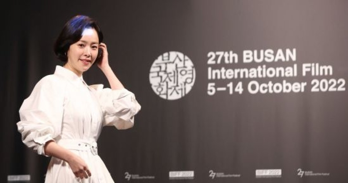 한지민 "영화에서 담배 피우면서 속이 시원했어요"[2022 BIFF]