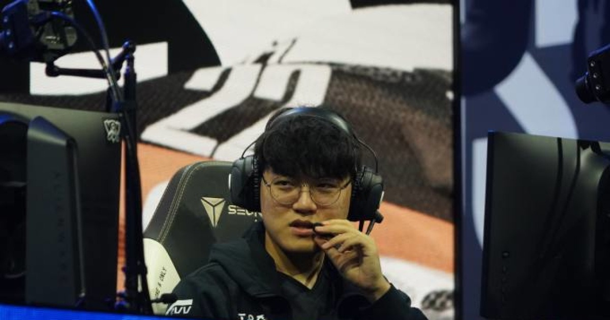 '구마유시 날았다!' T1, C9 잡고 2승 신고 [롤드컵]