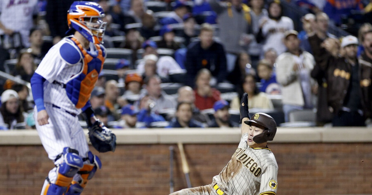 [NLWC] SD PS 최초 3볼넷 3득점..김하성의 가을, 계속된다