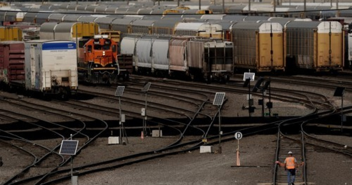 Railroad Contract Talks