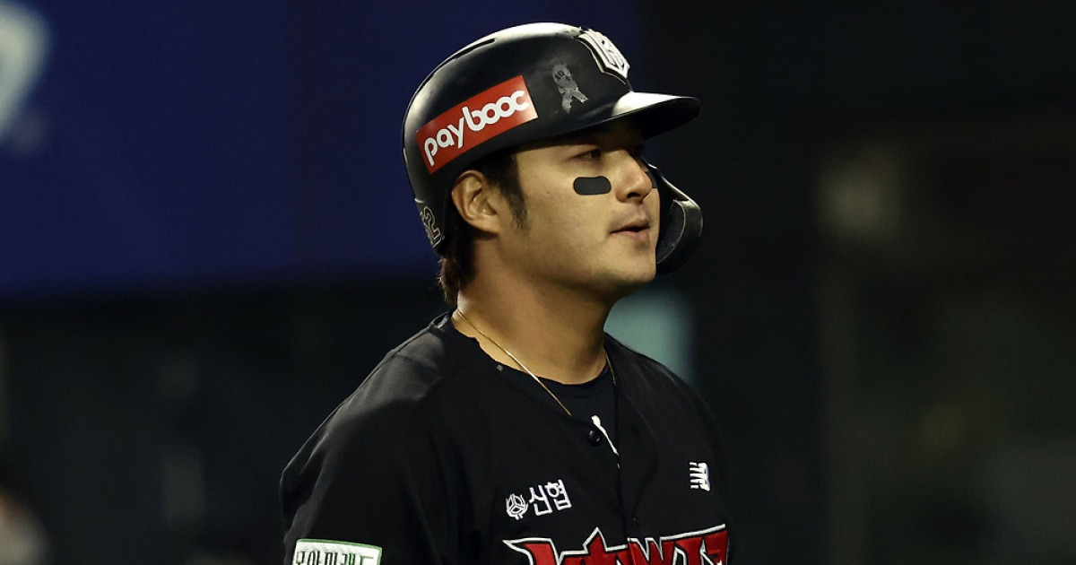 잠시 후 KT-KIA 와일드카드 1차전..박병호 선발출전