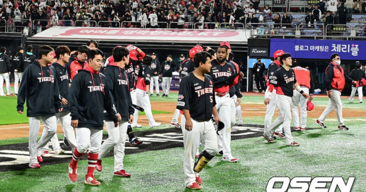 업셋은 꿈이었다? 흥행카드 KIA, 매진 선물하고 가을 첫날 퇴장 [WC1]