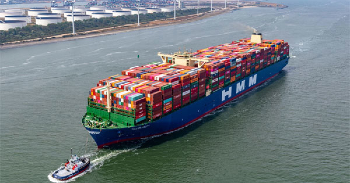 Privatization of S. Korea's sea flag HMM remains uncertain (3년 뒤 끝낸다던 HMM 민영화..최종계획에서 '시점' 쏙 빠졌다)