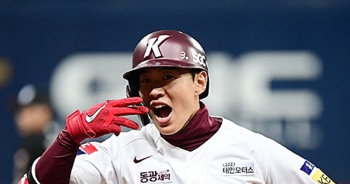 '8회 기적의 4득점' 키움, kt 8-4 꺾고 87% 확률 잡았다 [준PO1]