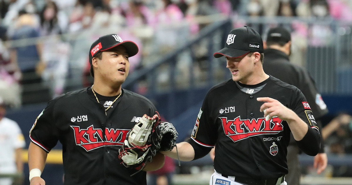 [준PO2] '벤자민 7이닝 무실점' KT, 키움에 2-0 승..시리즈 1승1패