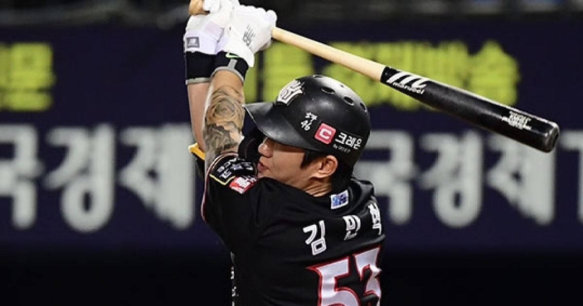 부상 악몽 빠진 kt, '담 증세' 심우준 선발 제외..김민혁·신본기 스타팅 [준PO2]