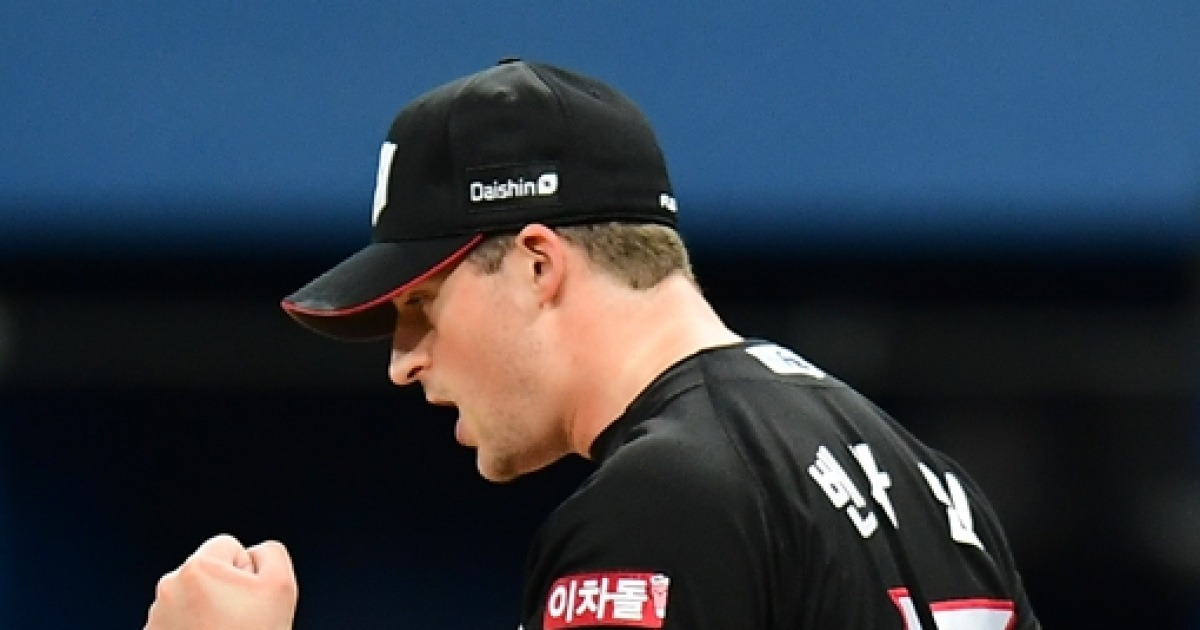 '벤자민 7이닝 무실점' kt, 키움 2-0 잡고 1승1패 균형 [준PO2]