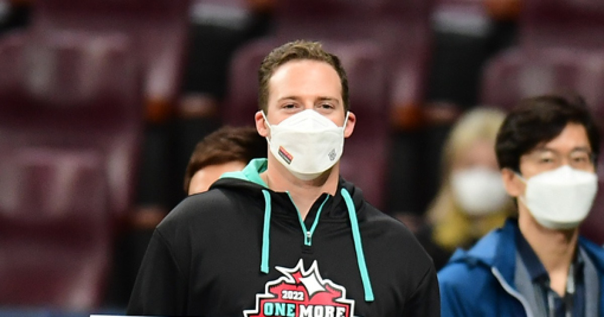 벤자민 '준PO2차전 데일리 MVP' [MK포토]