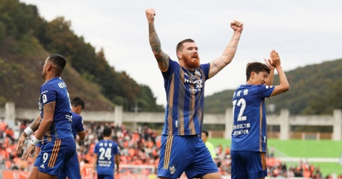 '17년 만의 우승' 주역 마틴 아담, K리그 37R MVP 선정