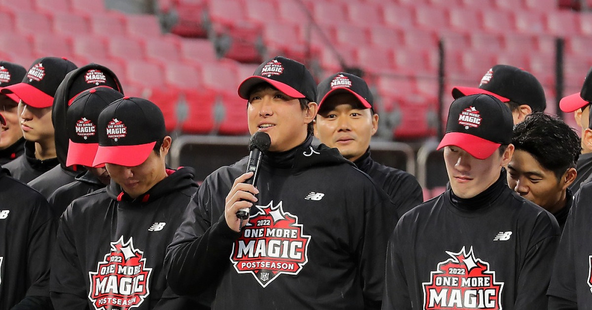 [준PO3] PS '11타수 무안타' KT 황재균 "욕 먹어도 좋으니 이겨만 달라"