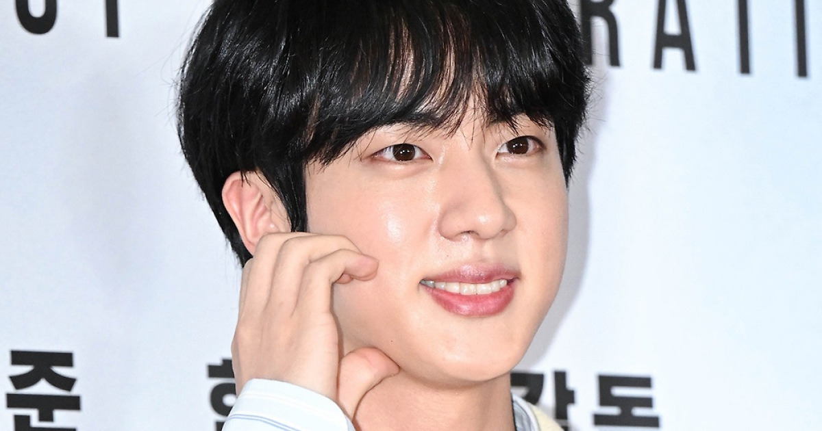 군 입대 앞둔 BTS 진, 28일 솔로 데뷔..싱글 발표