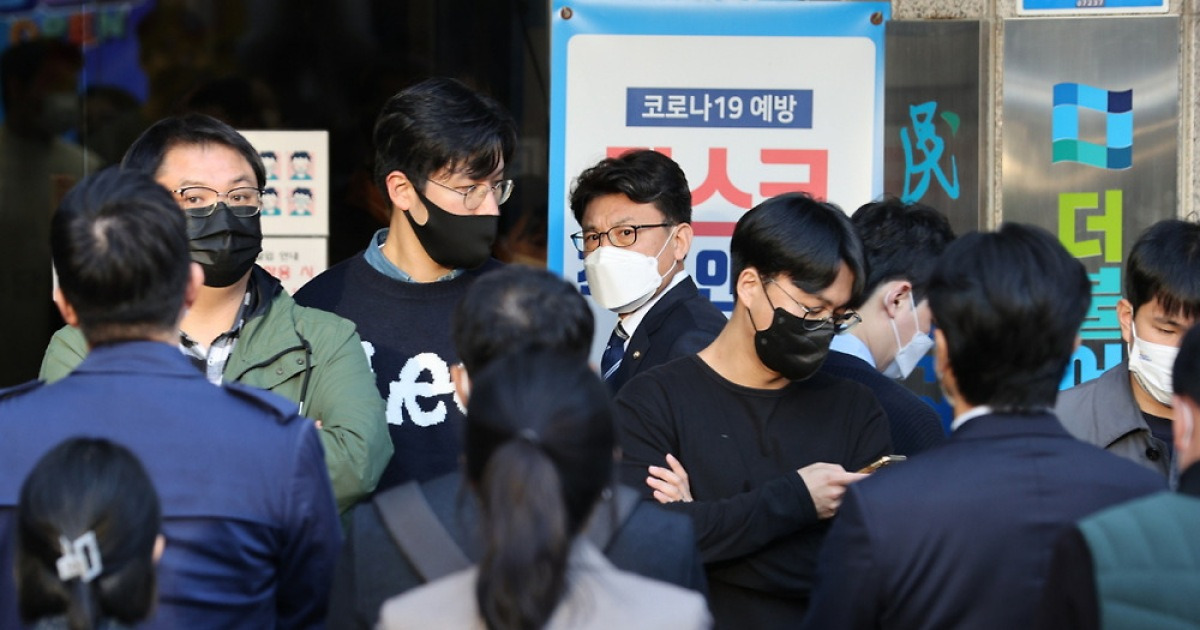 與 민주당사 압색에 법 앞에 평등 신성불가침 아냐