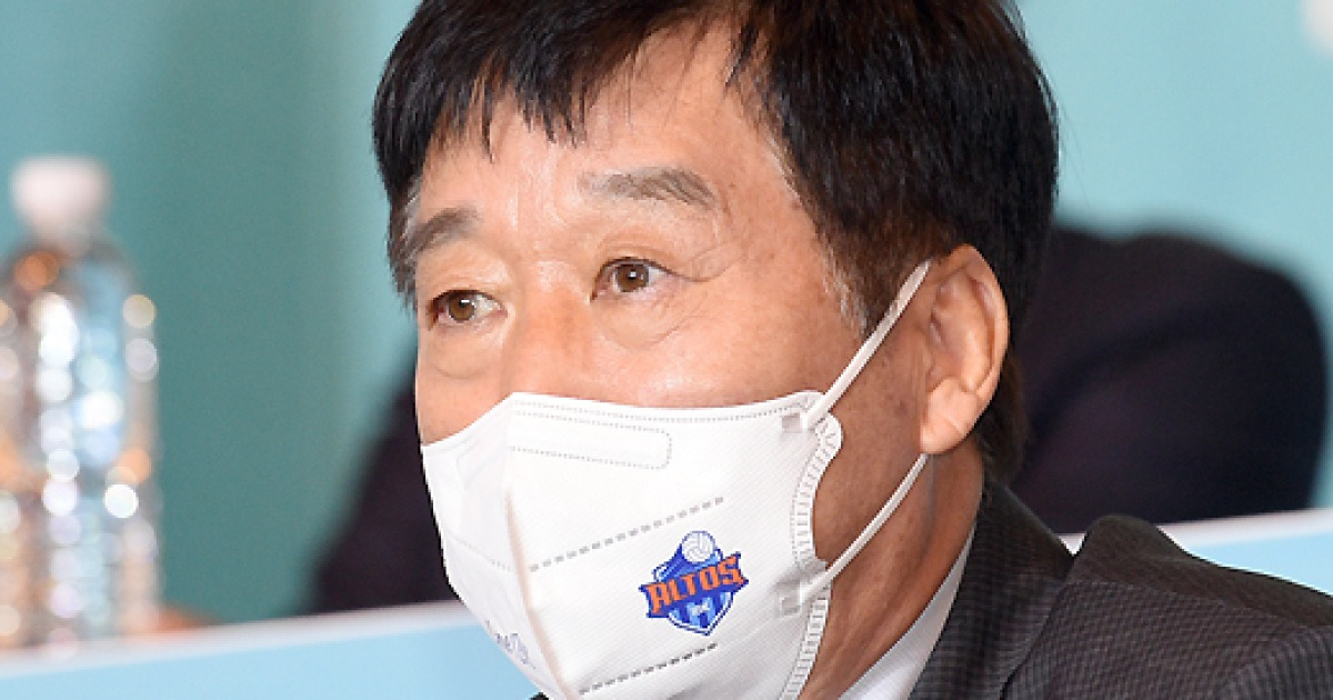 [MD포토] 김호철 감독 'IBK기업은행 지켜봐주세요'