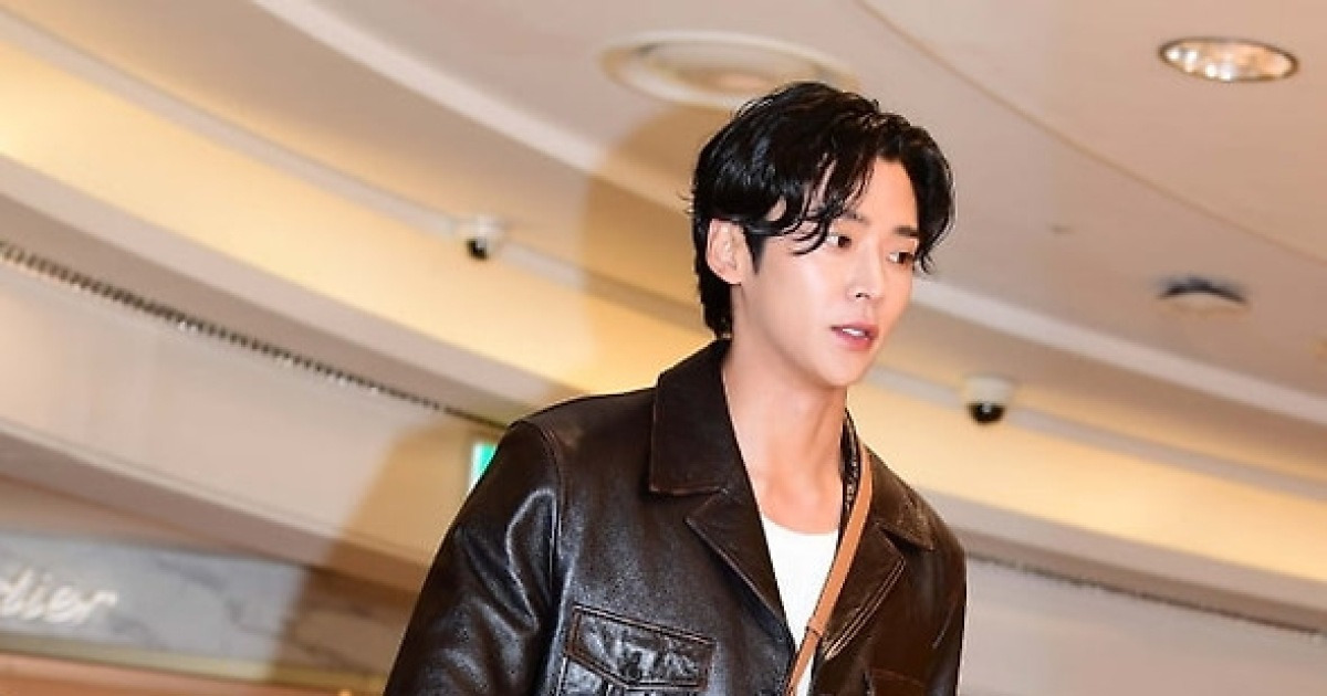 [TEN 포토] SF9 로운 '시선 집중시키는 비주얼'