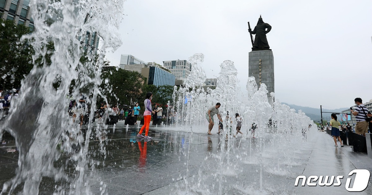 광화문광장 재조성 이후 열린 집회에 첫 변상금 검토