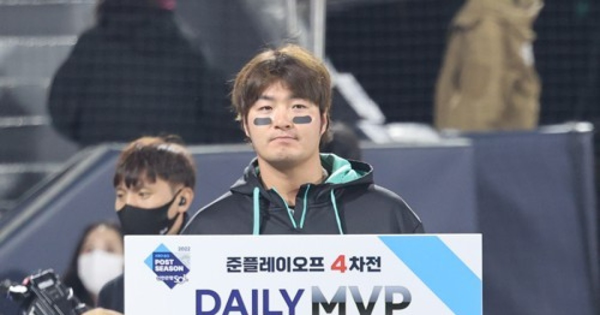 '결승타 포함 4안타 폭발' 박병호, 4차전 데일리 MVP 등극[준PO4]